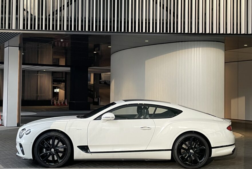 23MY Continental GT Azure V8 Glacier White / 右ハンドル | SKY GROUP ベントレー