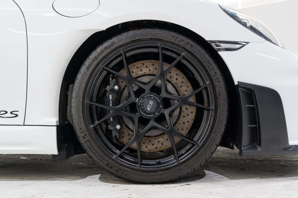 Porsche 718 Cayman GT4 RS 左H | 輸入車・外車の中古車販売 SKY GROUP / スカイグループ